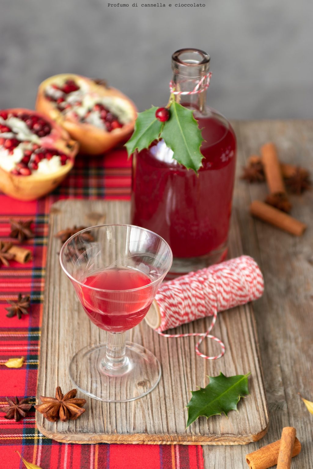 Liquore al melograno | Profumo di Cannella e Cioccolato