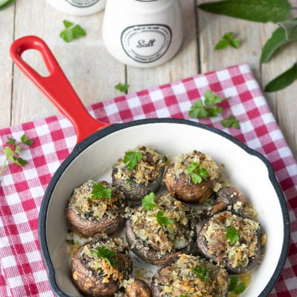 Funghi ripieni vegetariani | Profumo di Cannella e Cioccolato