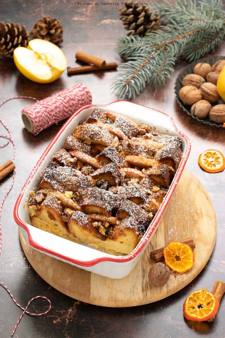 Pudding di pandoro con mele e noci | Profumo di Cannella e Cioccolato