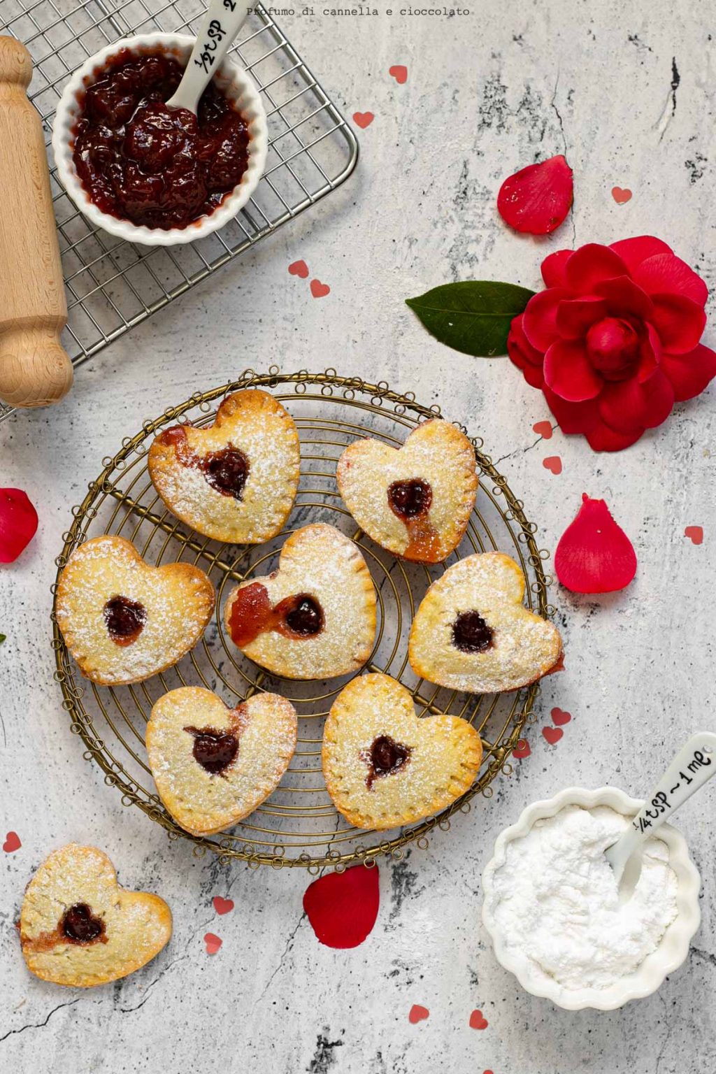 Mini crostatine a cuore | Profumo di Cannella e Cioccolato